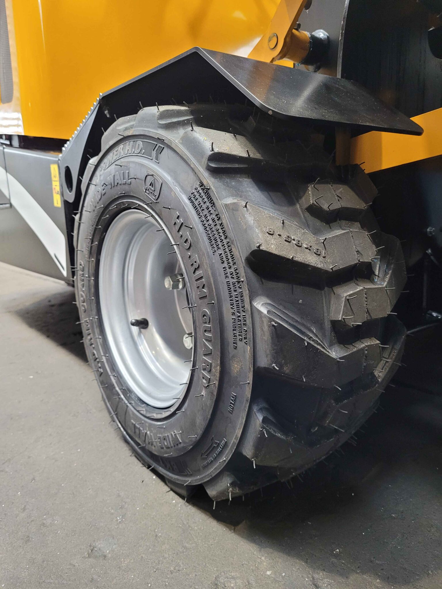 AM325 Ready for cubicles • Emily Ets